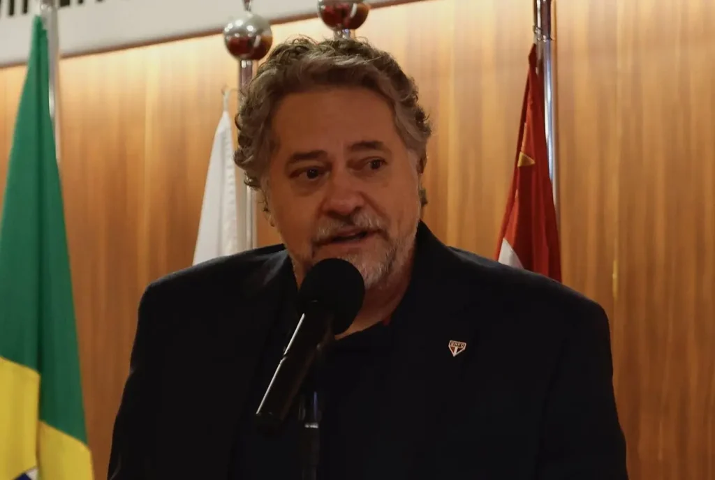 Justiça altera critérios para impeachment de Casares; São Paulo já ...