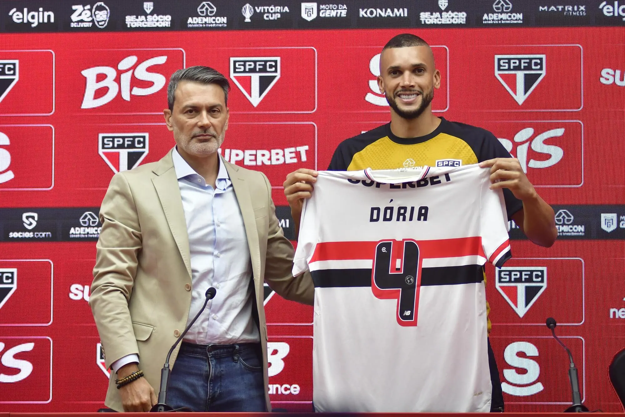 Dória celebra retorno ao São Paulo e despista sobre crise política: "É ...