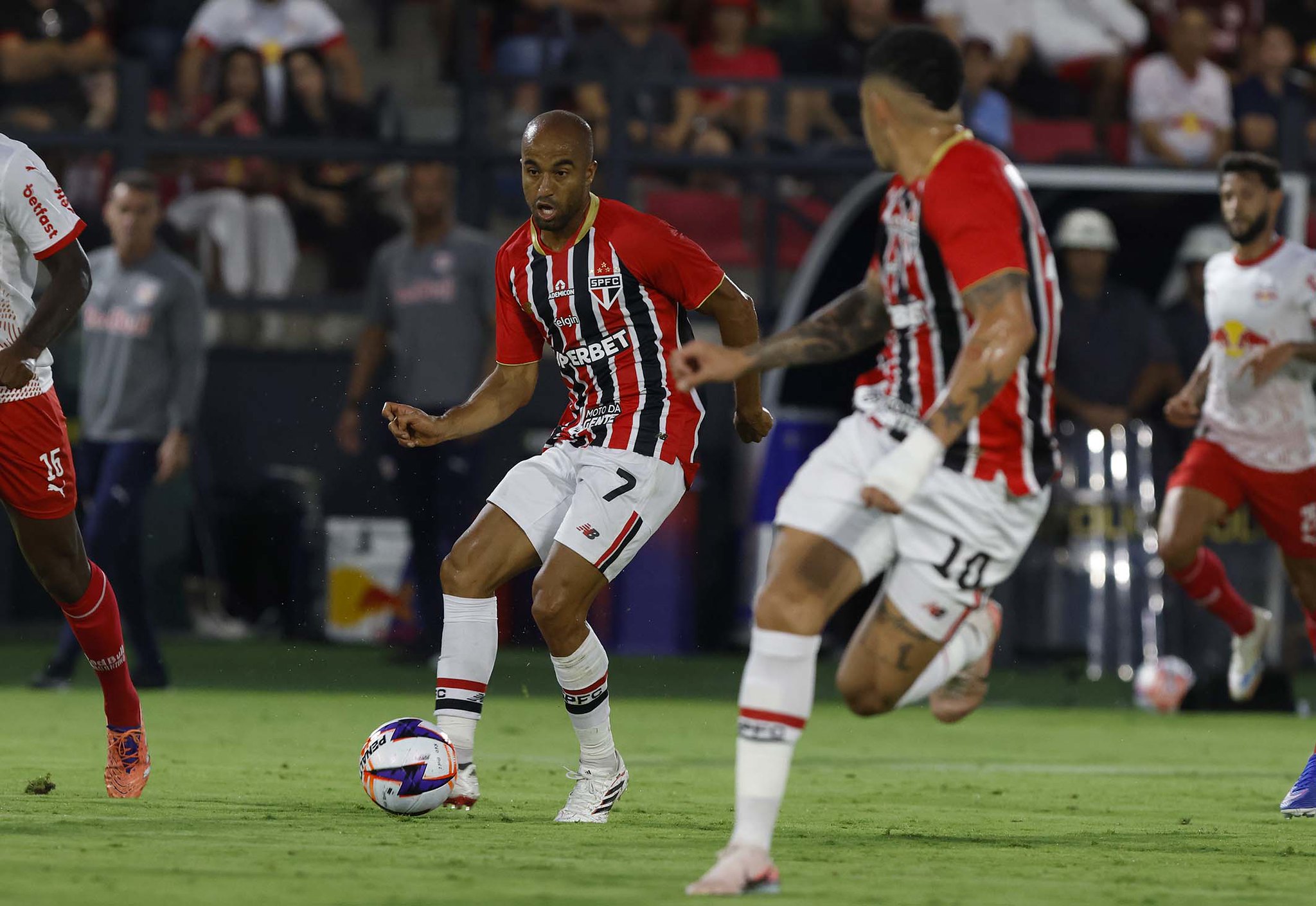 Decisivo, Lucas festeja ida à semifinal e vê São Paulo “ganhando corpo ...