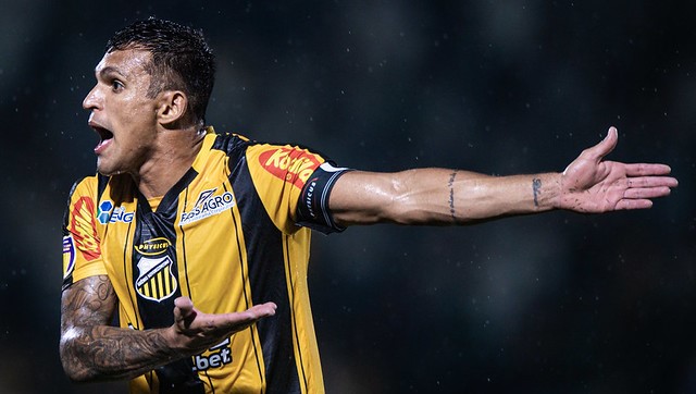 Tudo sobre Robson - Gazeta Esportiva