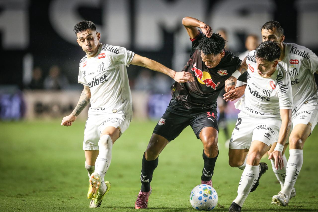 Veja fotos do duelo entre Santos e Bragantino pelo Brasileirão - Gazeta ...