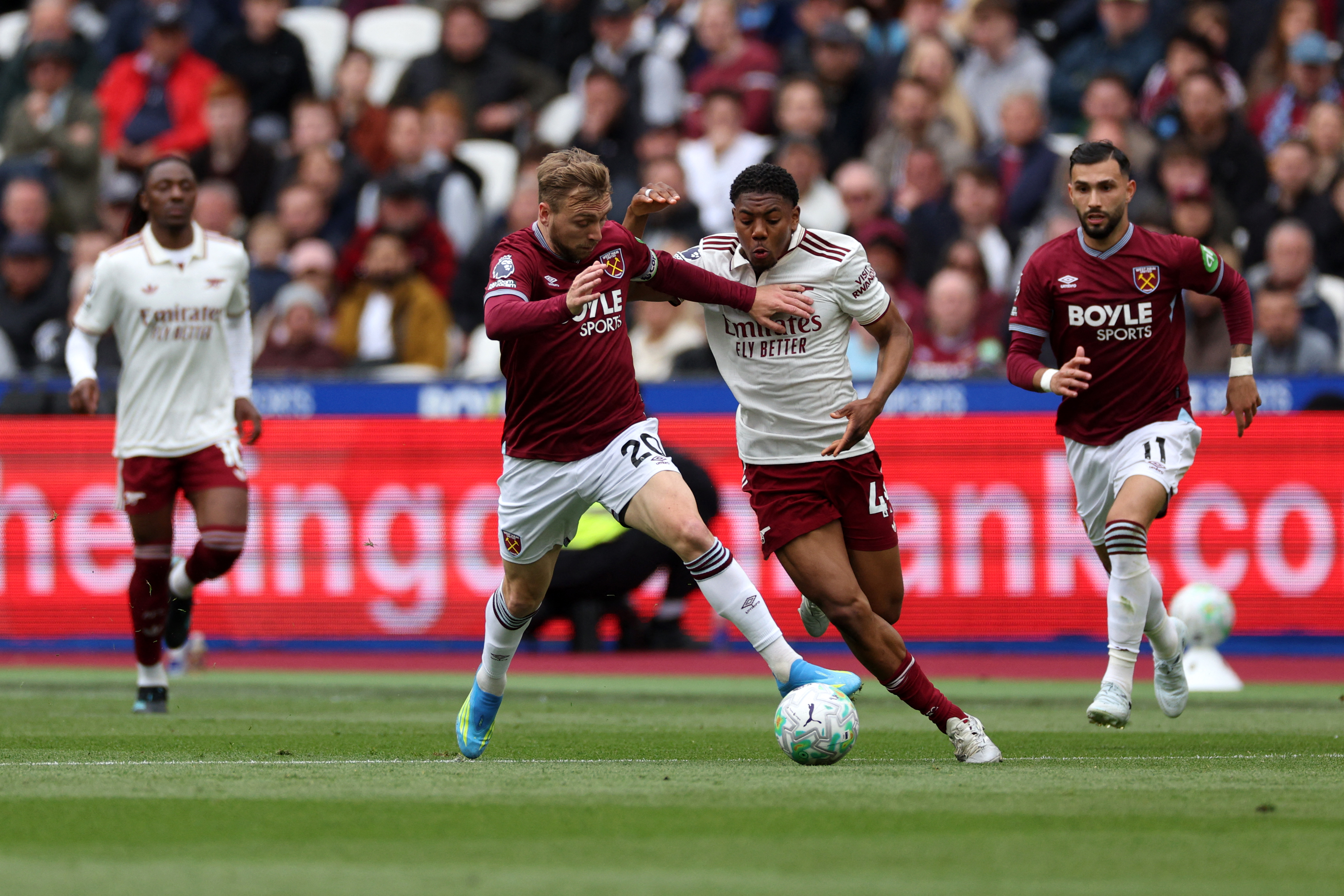 Veja fotos do duelo entre West Ham e Arsenal pelo Inglês - Gazeta Esportiva