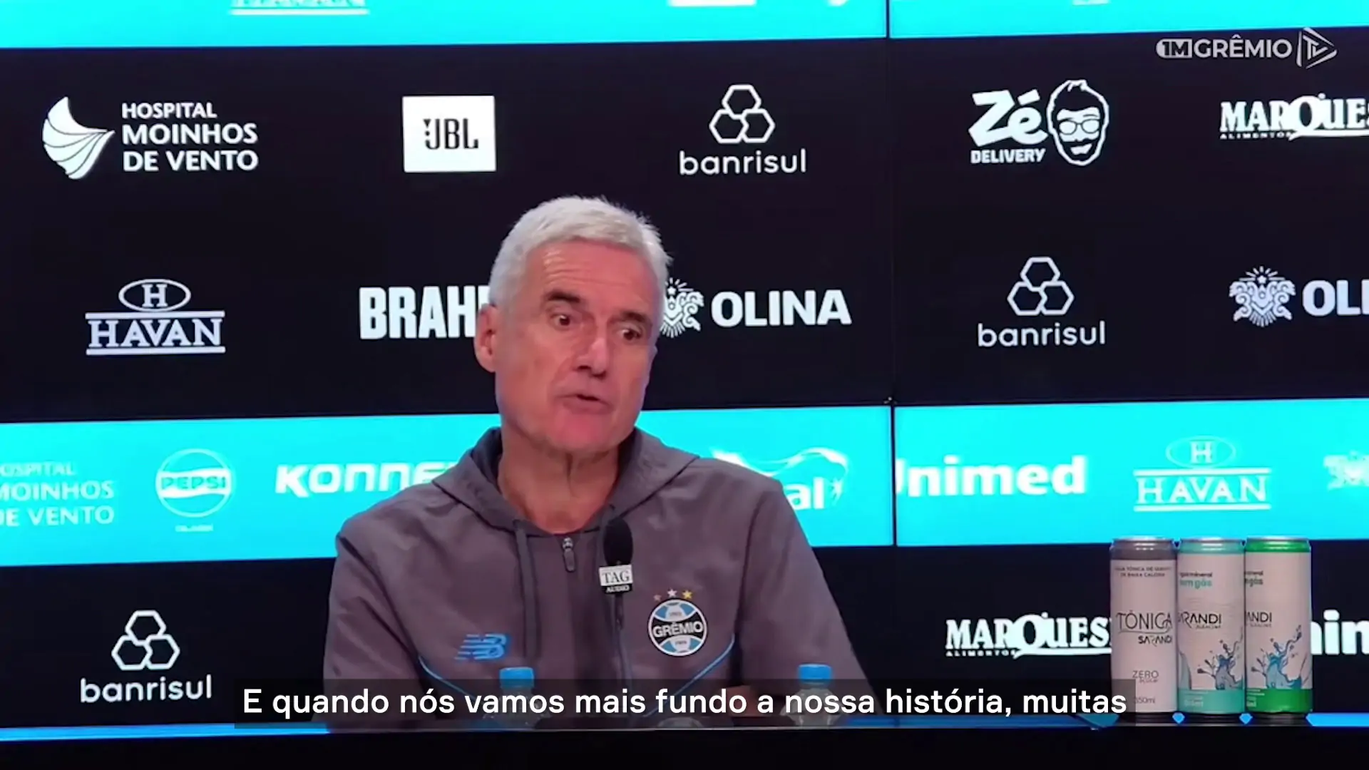 Luís Castro comenta vaias e afirma: 'Não vou desistir nunca' - Gazeta ...