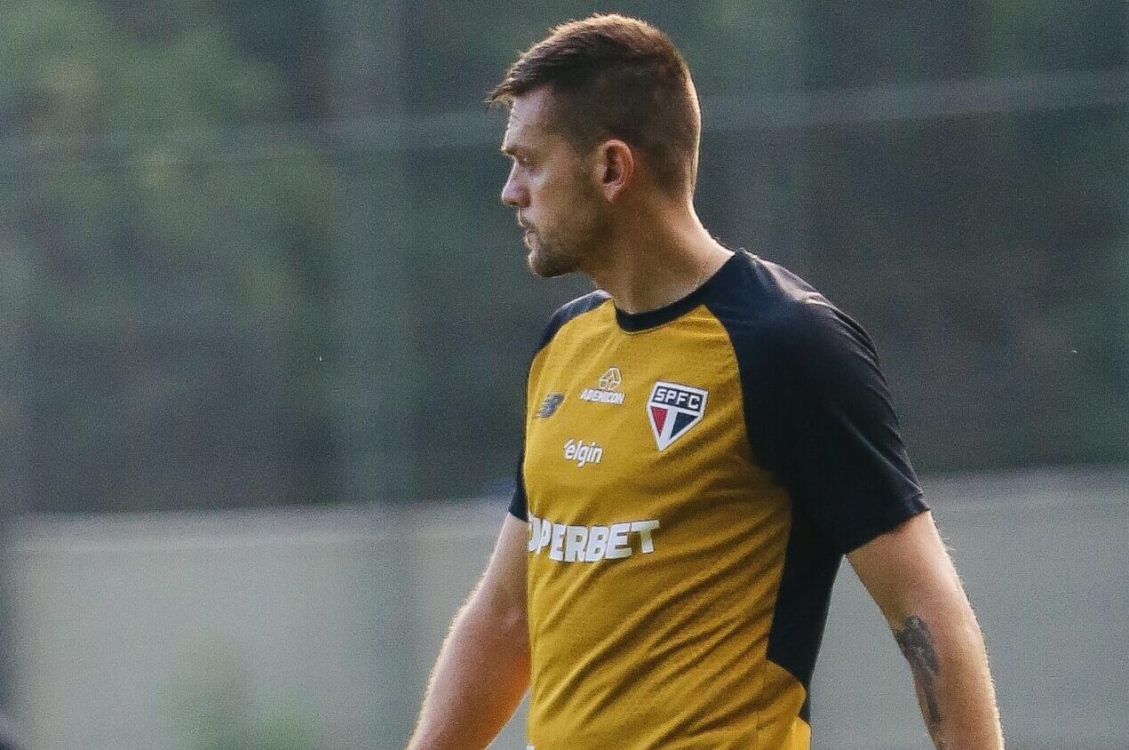 Com retorno na zaga, São Paulo fecha preparação para duelo pela Sul ...