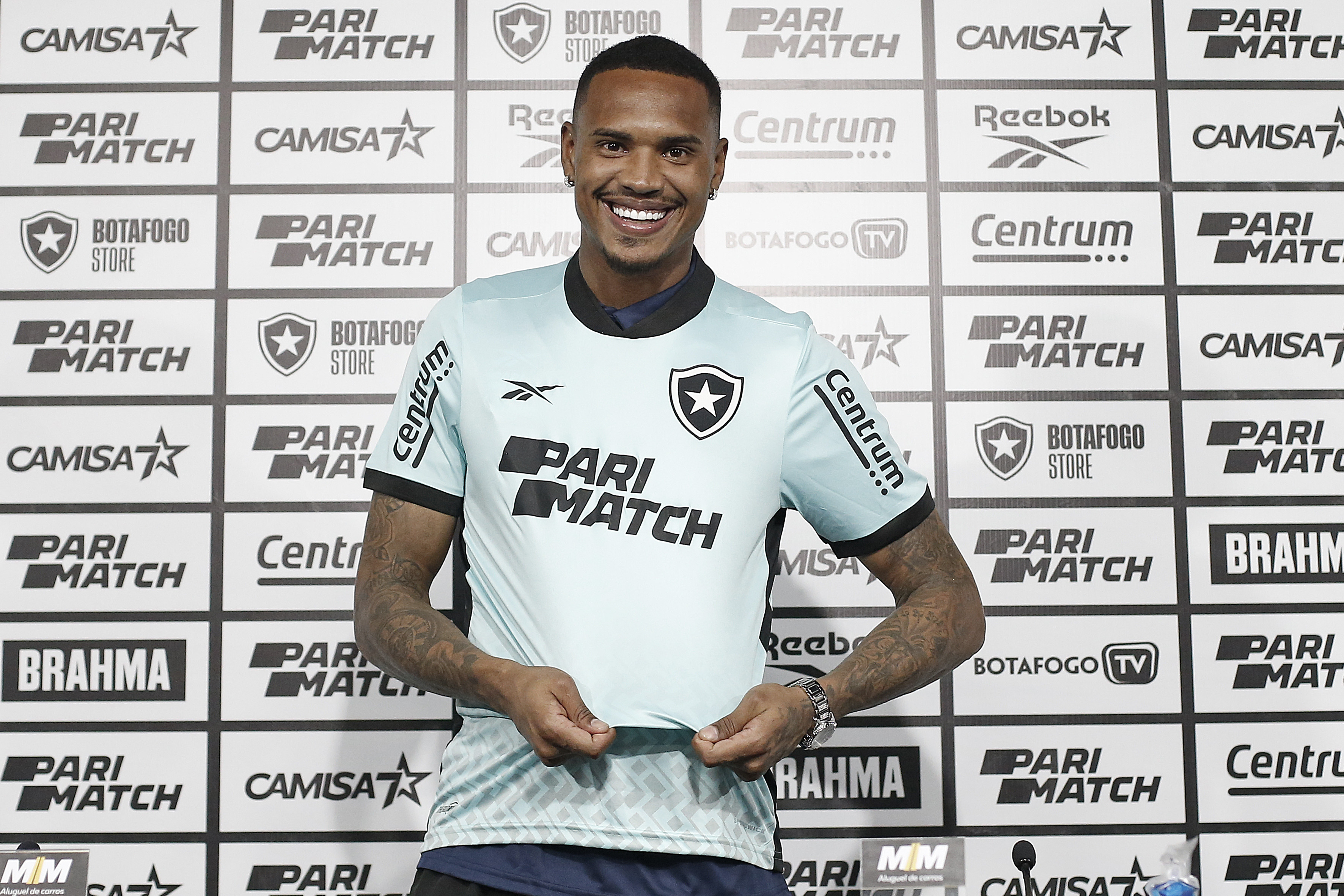 Reforço do Botafogo, John sonha com Seleção Brasileira - Gazeta Esportiva