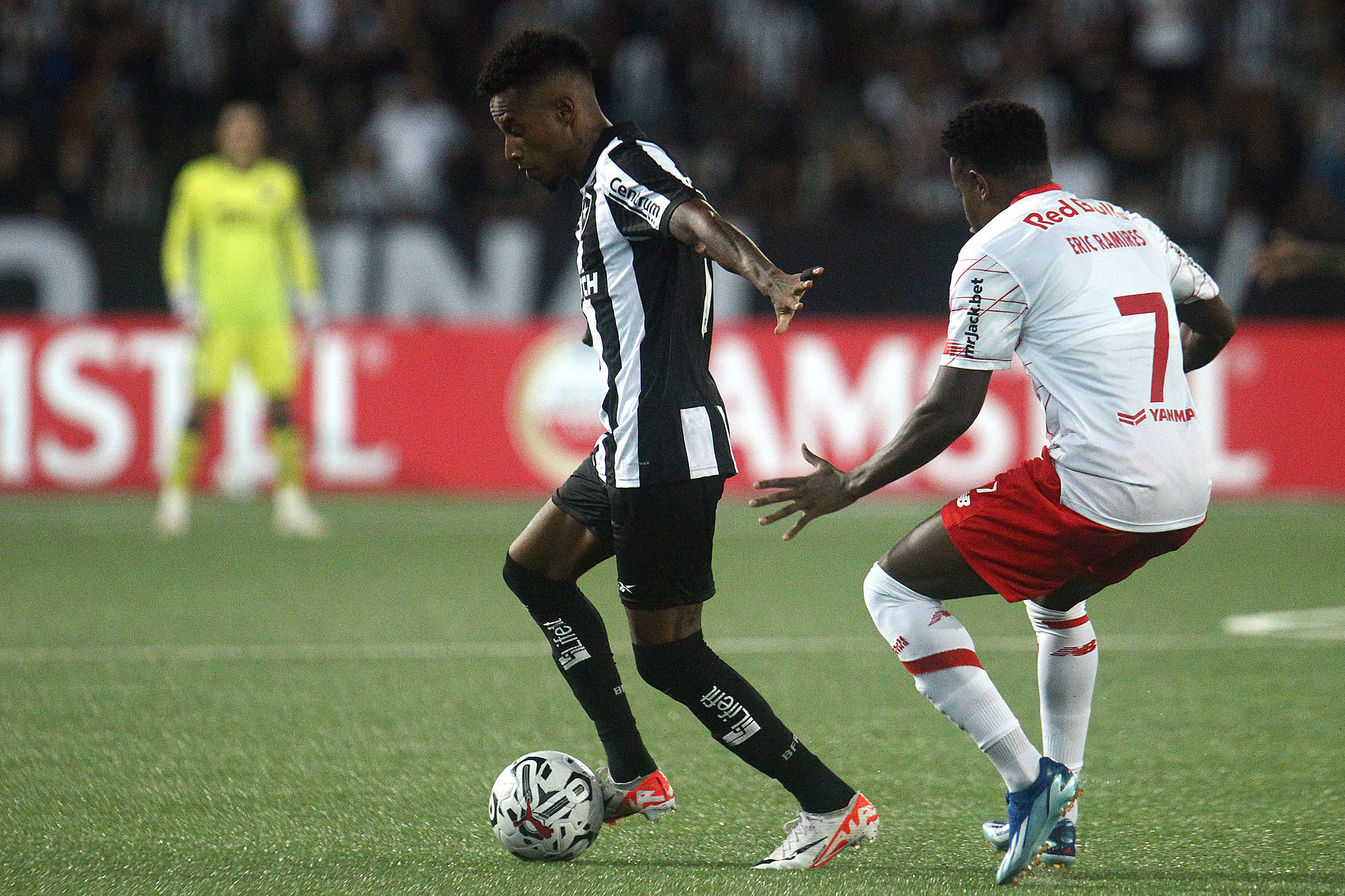 Conmebol define arbitragem para RB Bragantino x Botafogo pela ...