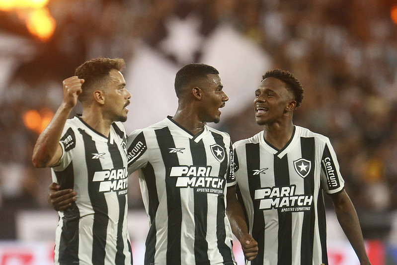 Botafogo ganha do Vitória pela Copa do Brasil e alcança quinto triunfo ...
