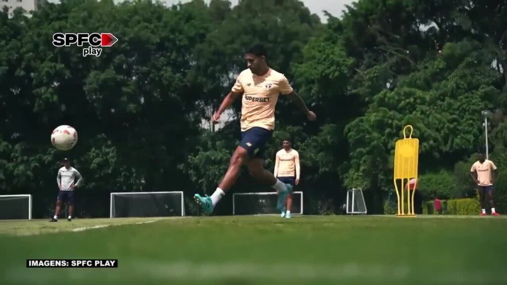 São Paulo realiza treino focado na sua estreia na Libertadores contra o ...