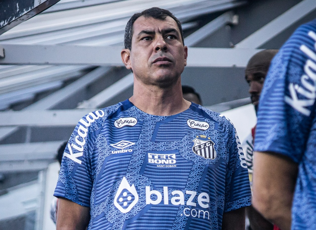 Carille comemora vantagem do Santos na final e analisa queda de ...