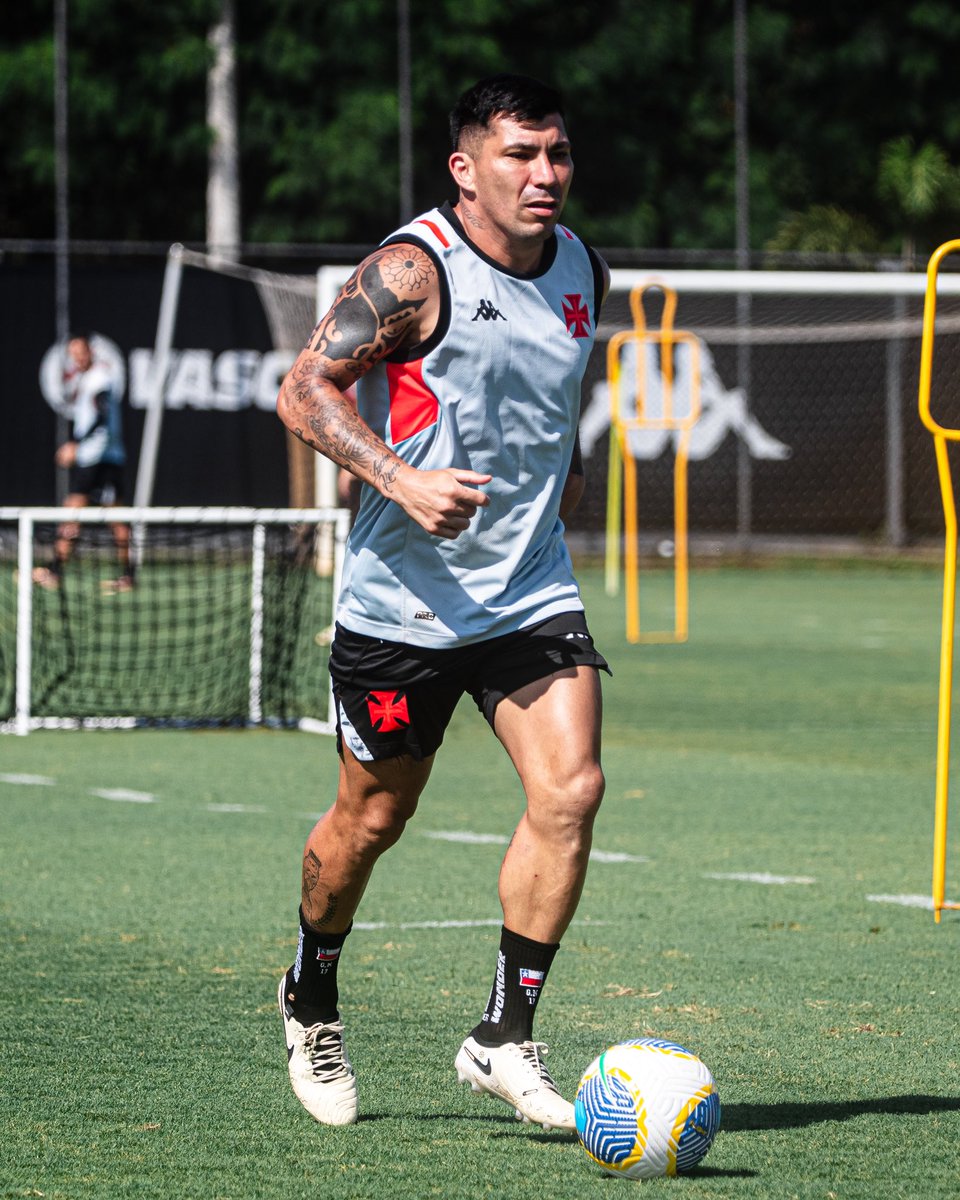 Medel viaja ao Chile e vira dúvida para o Vasco contra o Bragantino ...
