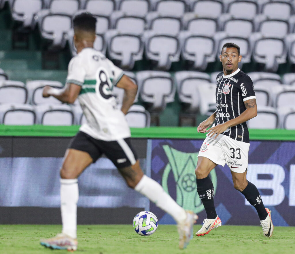 Corinthians renova contrato de empréstimo do meia Ruan Oliveira por ...