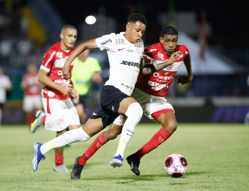 Veja fotos da goleada do Corinthians sobre o CRB, pelas oitavas de ...