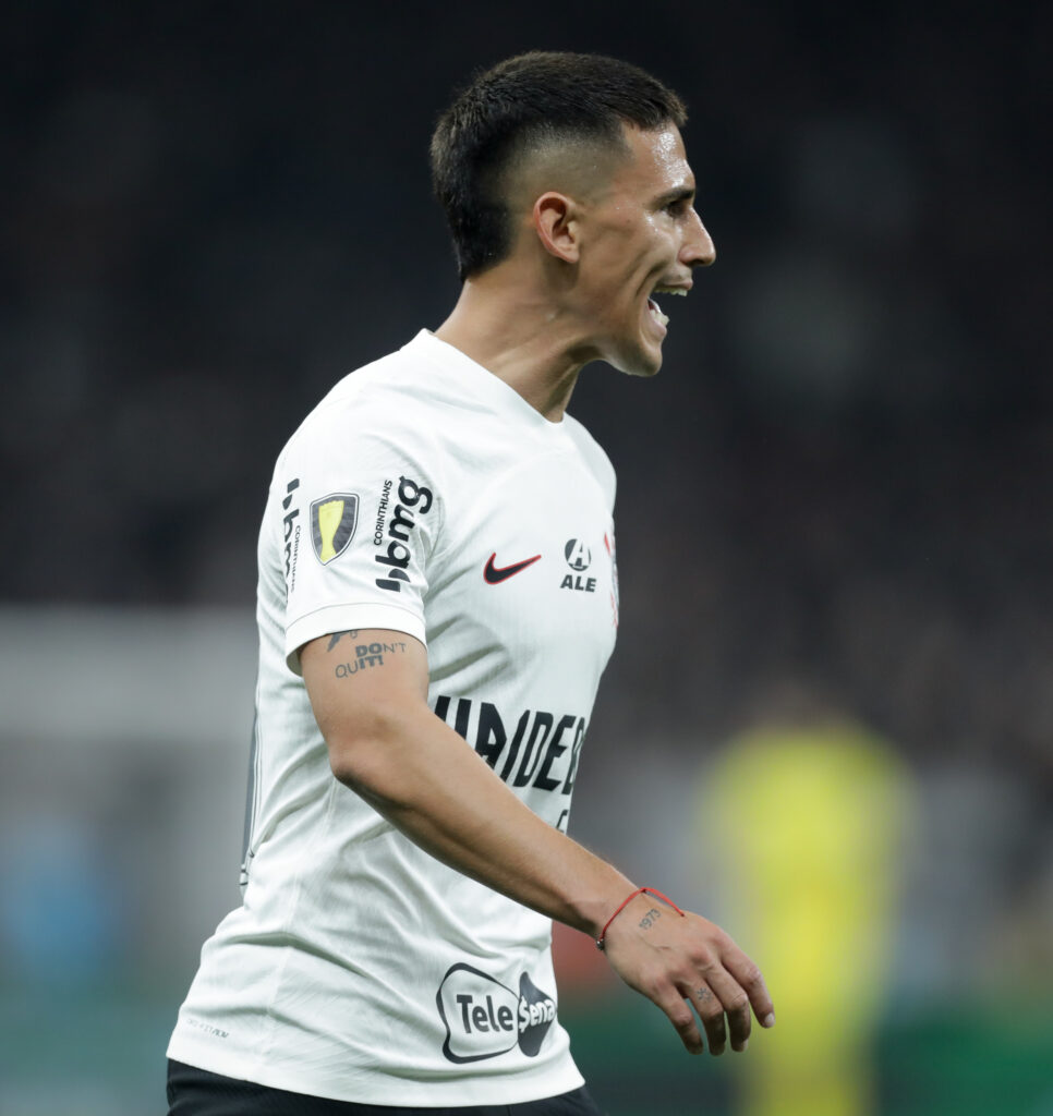 Rojas Volta A Faltar Em Treino Do Corinthians E Segue Fora Dos Planos
