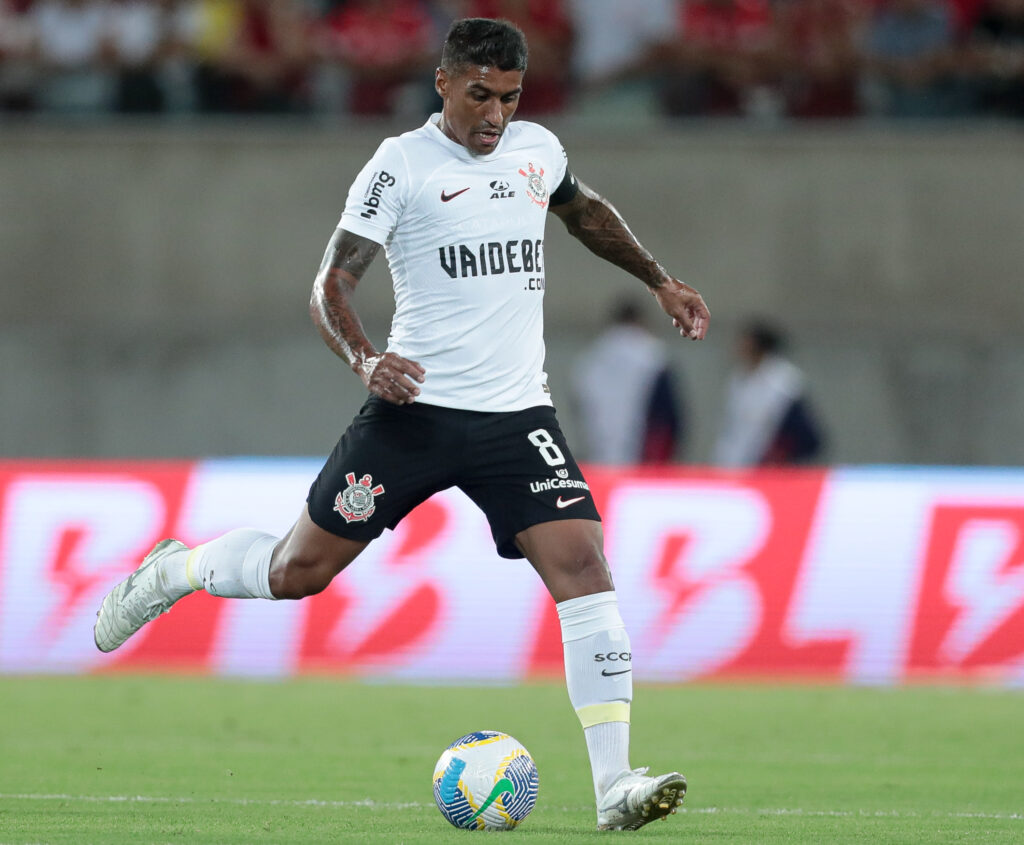 Paulinho volta a ser titular do Corinthians após quase um ano - Gazeta ...