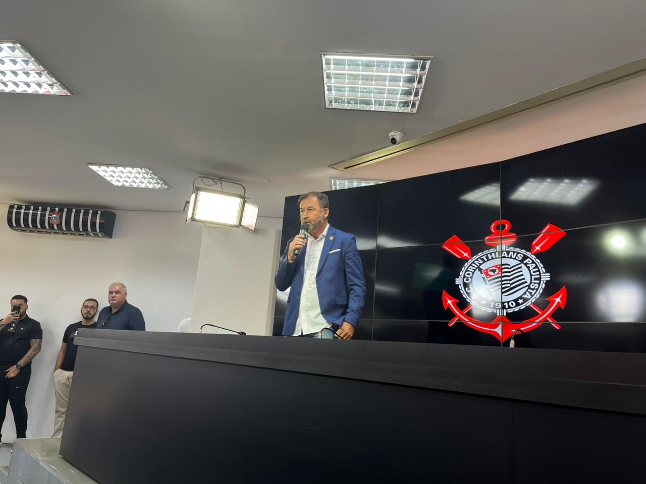 Presidente do Corinthians fala sobre situação de Torres e mira mais ...