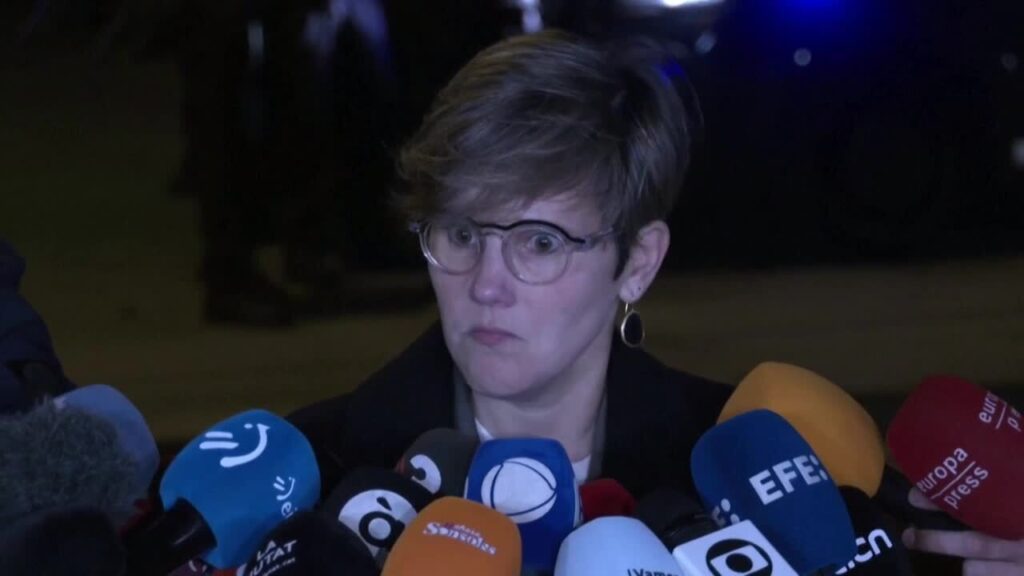 Advogada de Daniel Alves, Inés Guardiola faz pronunciamento após último ...