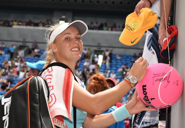 Favoritas, Kvitova e Wozniacki passeiam sobre rivais em Melbourne ...