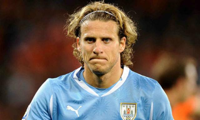 Forlán rebate acusações sobre lavagem de dinheiro: "Me usaram de gancho ...