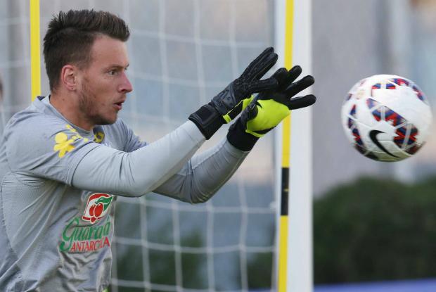 Neto é liberado por falecimento do sogro e volta à Seleção no domingo ...