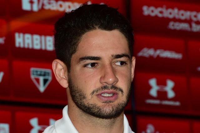 Jornal recoloca Pato na mira da Lazio; proposta seria de R$ 27,7 ...