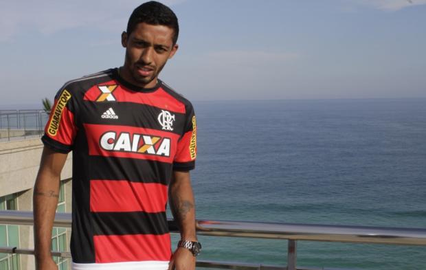 Cesar chega ao Flamengo e se empolga com “maior clube do Brasil ...