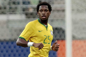 Volante Fred é flagrado em exame antidoping feito durante Copa América ...