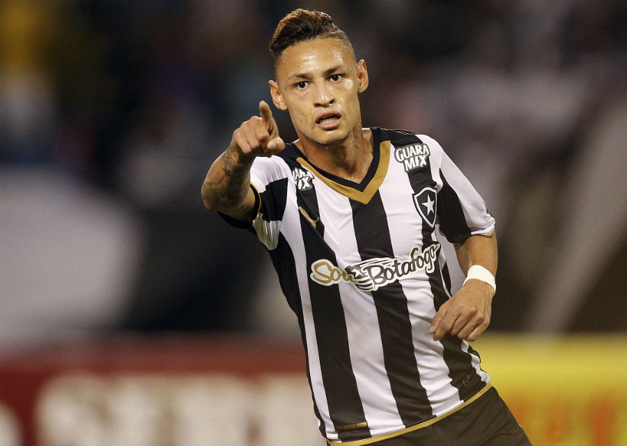 Após acesso garantido, Neilton declara amor ao Botafogo - Gazeta Esportiva