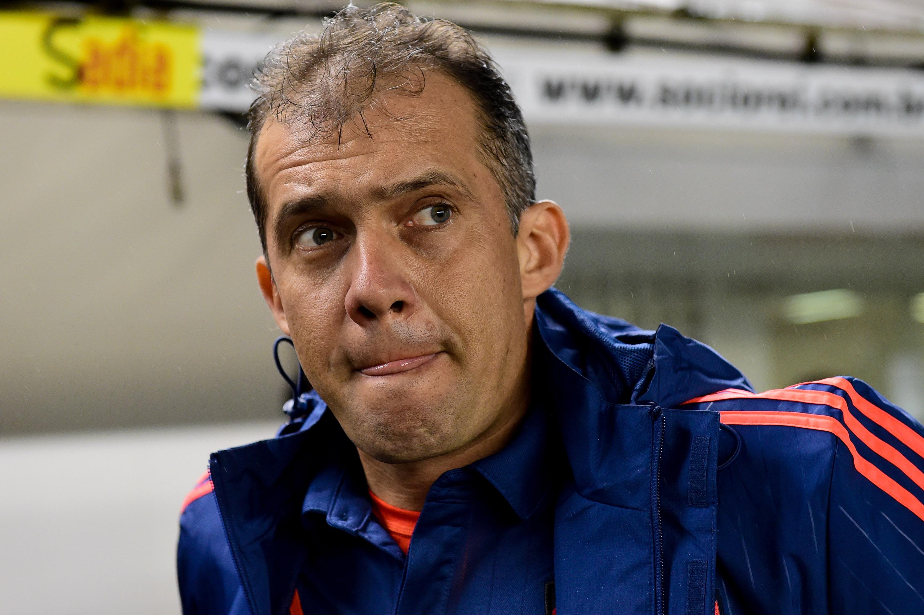 Técnico do Sport confirma Ferrugem como titular diante do Santos ...