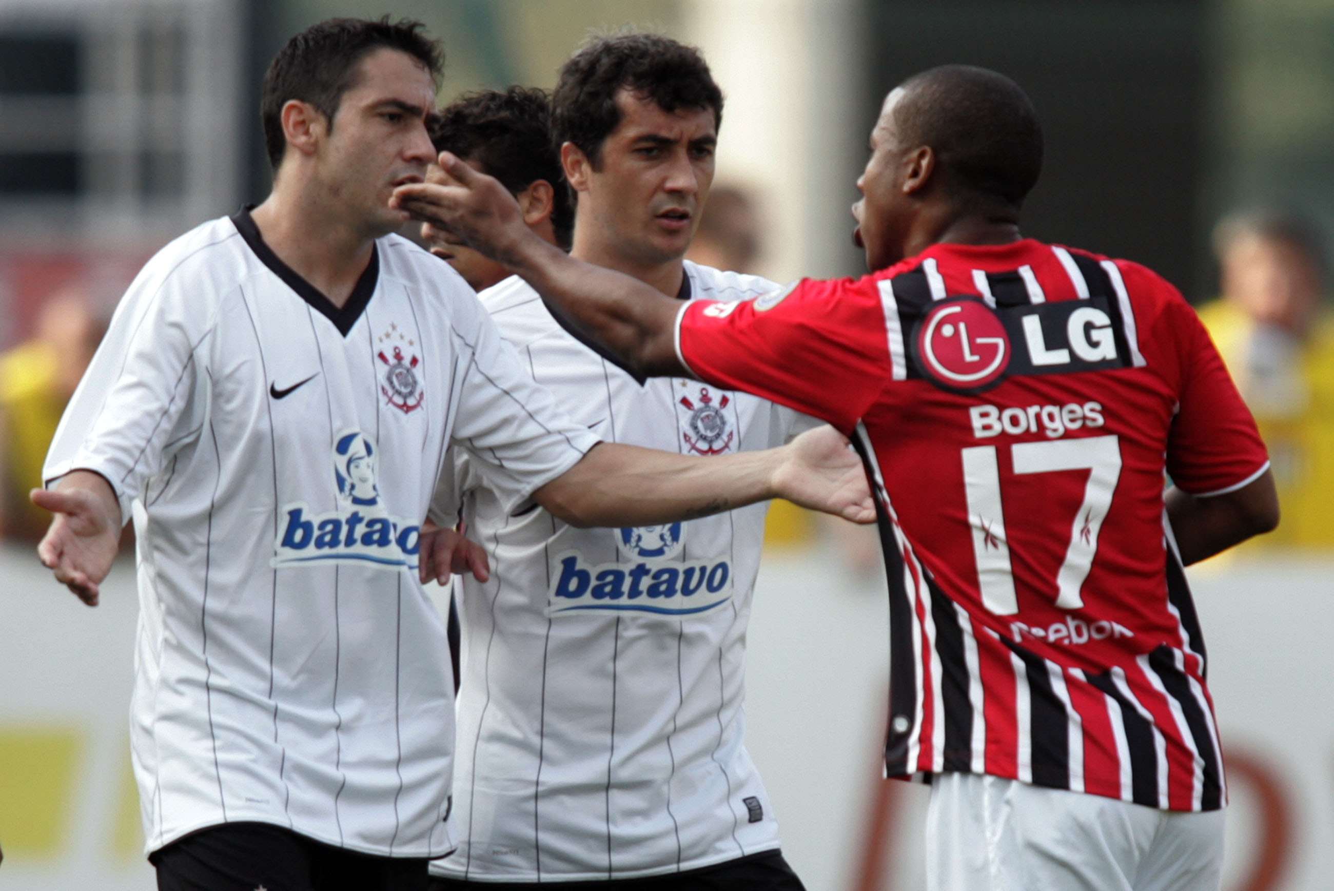 Ídolo do São Paulo, Borges comemora 41 anos: relembre fotos da carreira ...