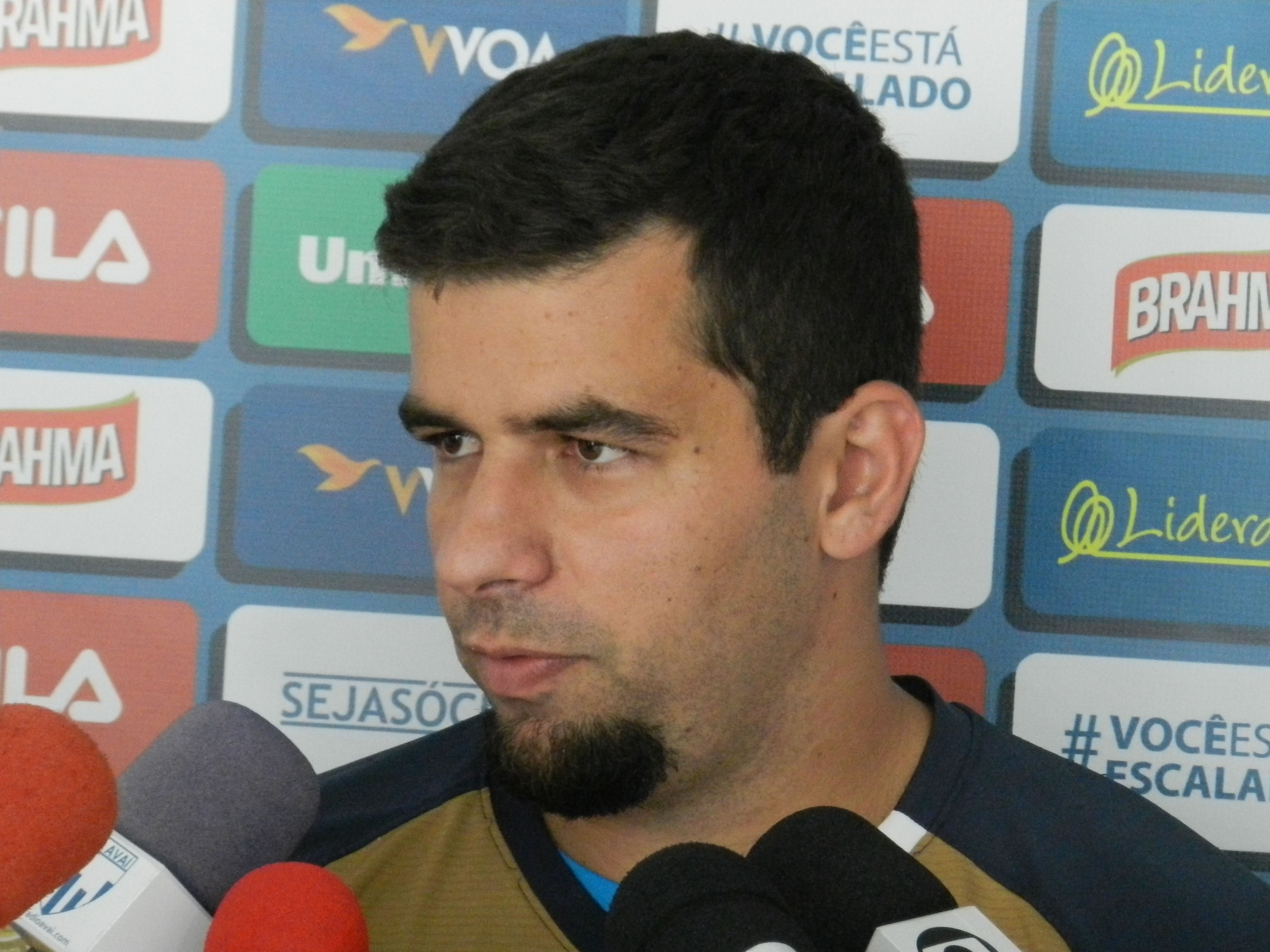 Walter balança e Furacão já olha para André Lima - Gazeta Esportiva