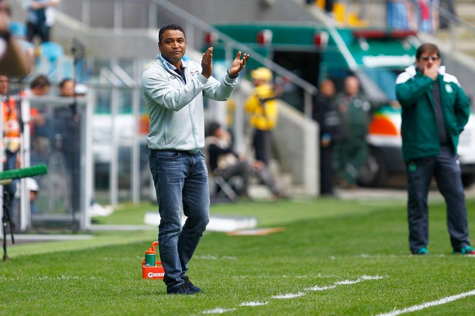 Roger fala em desconcentração do Grêmio: "não podemos ter dois tempos ...