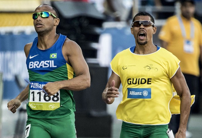 Felipe Gomes é punido e perde ouro no Mundial de Atletismo Paralímpico ...
