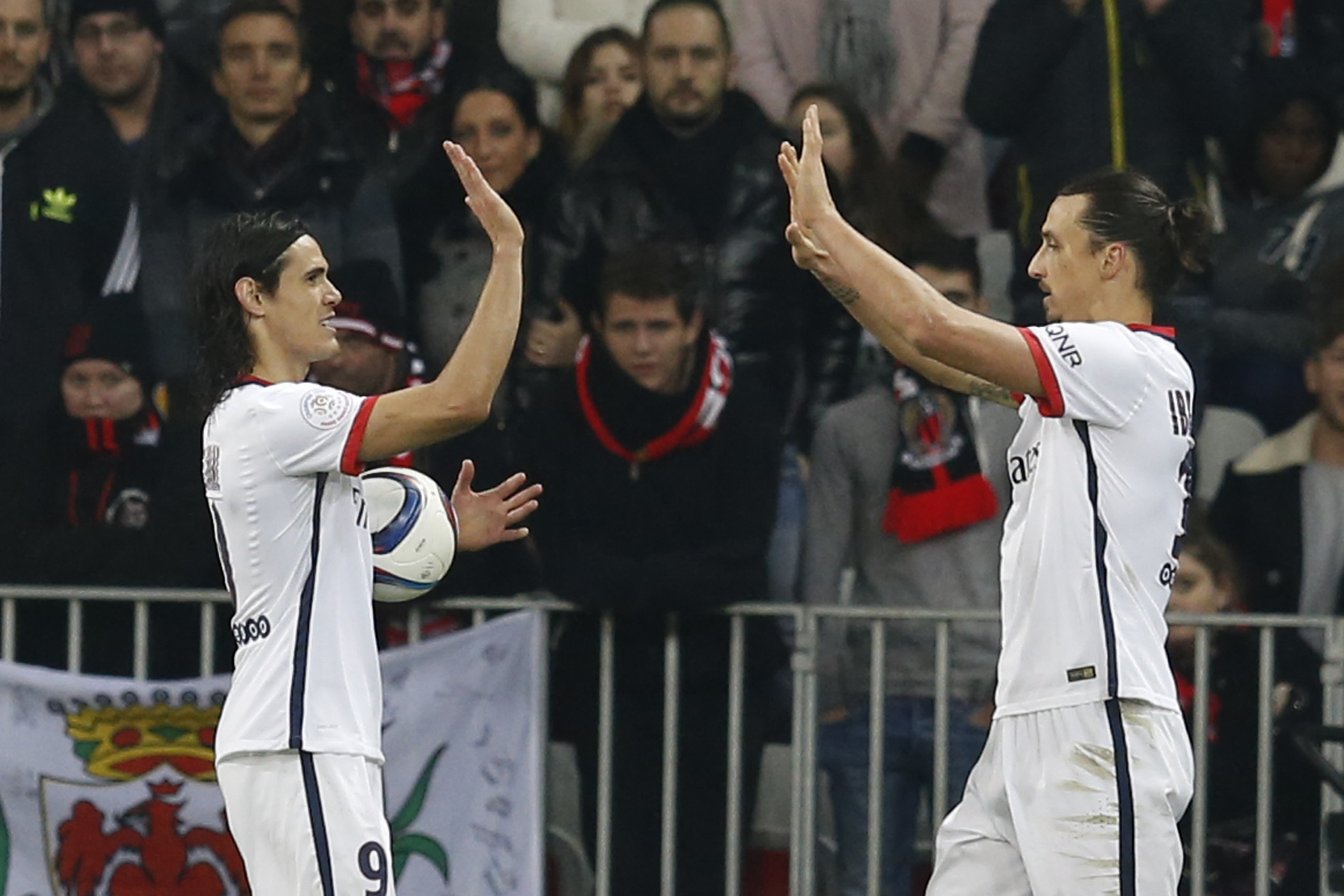 Ibra marca em vitória do PSG e assume artilharia do Francês - Gazeta ...