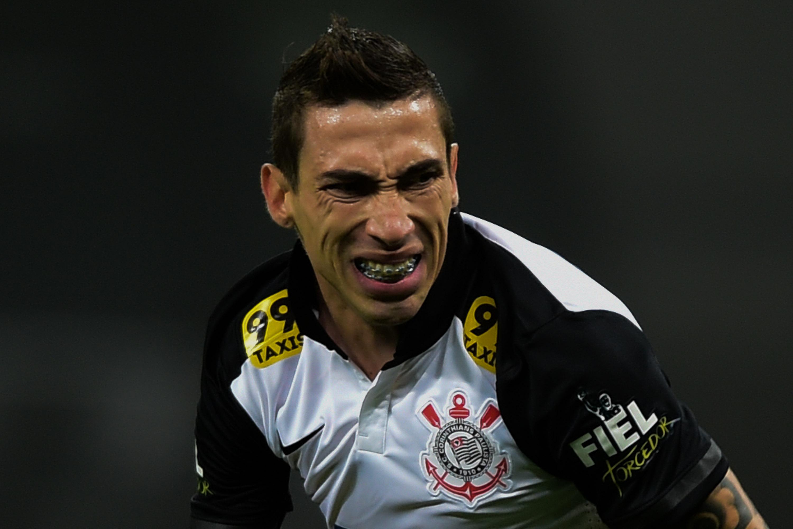 Com infecção no ombro, Rildo é operado e só volta em fevereiro - Gazeta ...