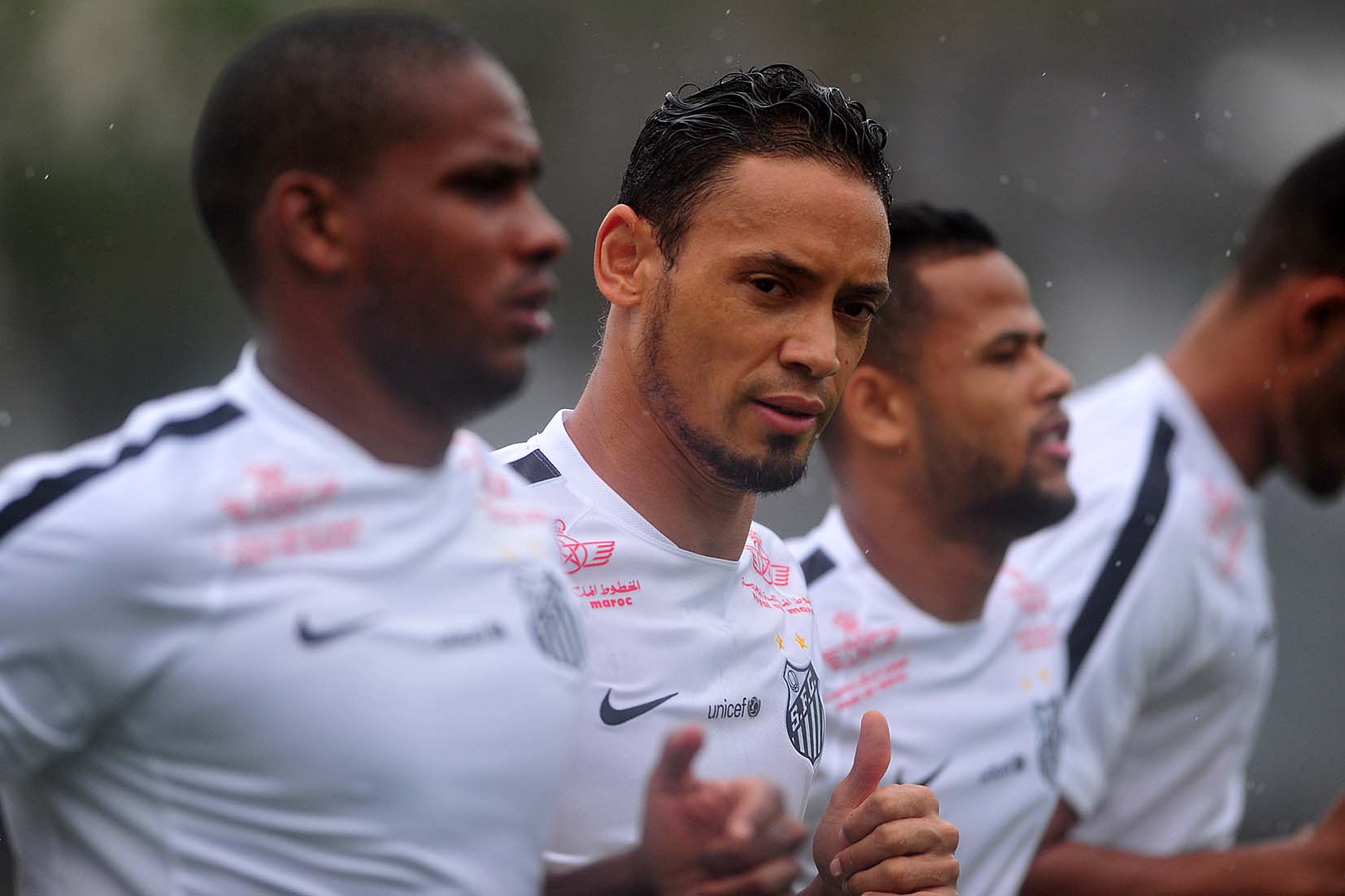R. Oliveira admite que seria difícil recusar uma proposta da China ...