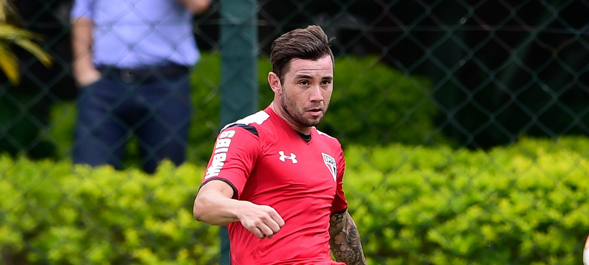 Mena é chamado para a Copa América e desfalca São Paulo no Brasileiro ...