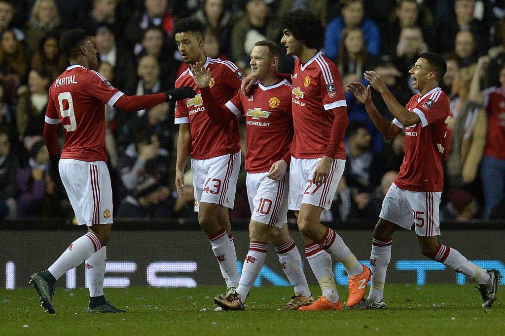 United vence equipe da segunda divisão e avança na Copa da Inglaterra ...