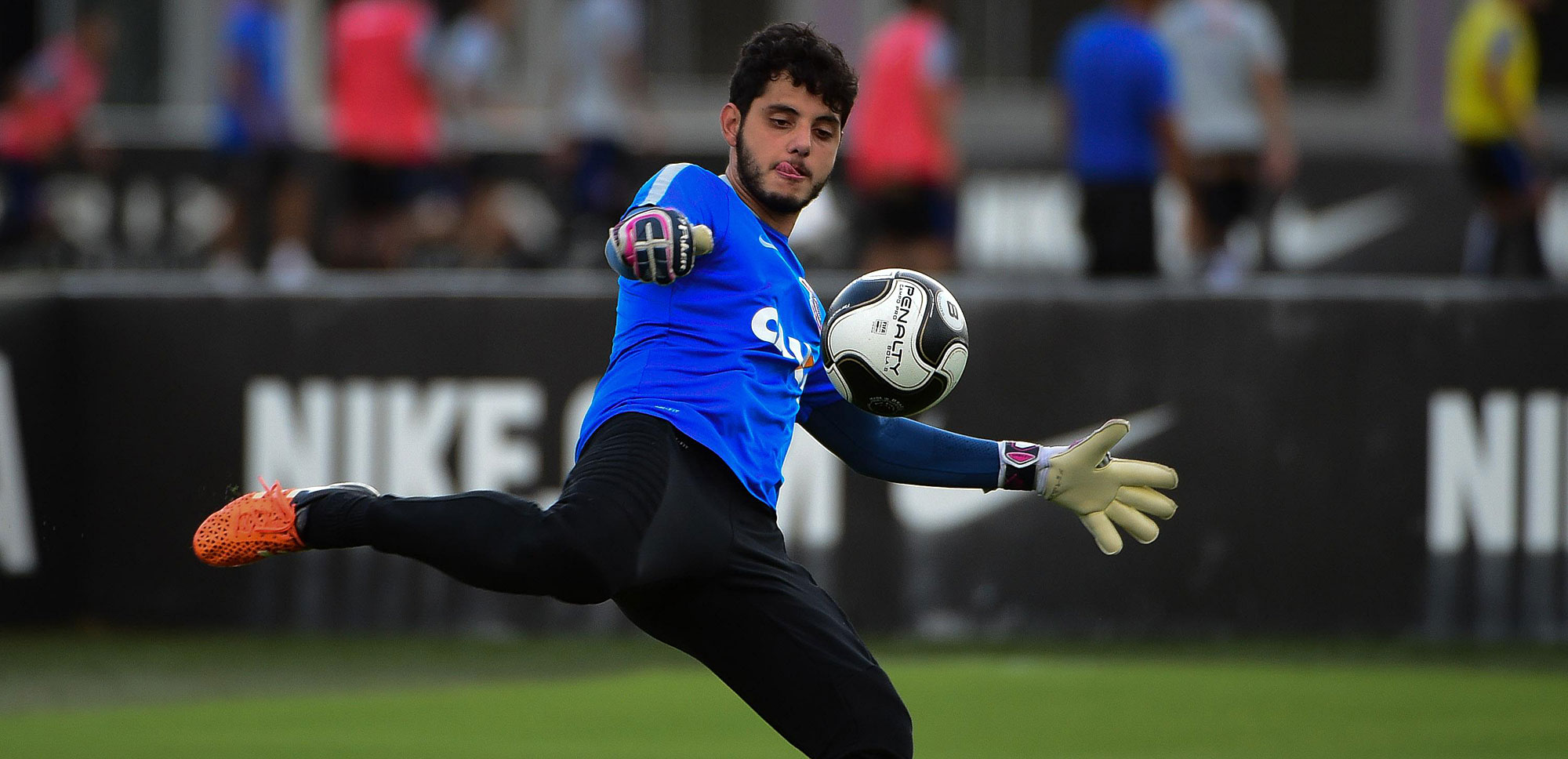 Cássio tem edema diagnosticado e Tite confirma Matheus Vidotto titular ...