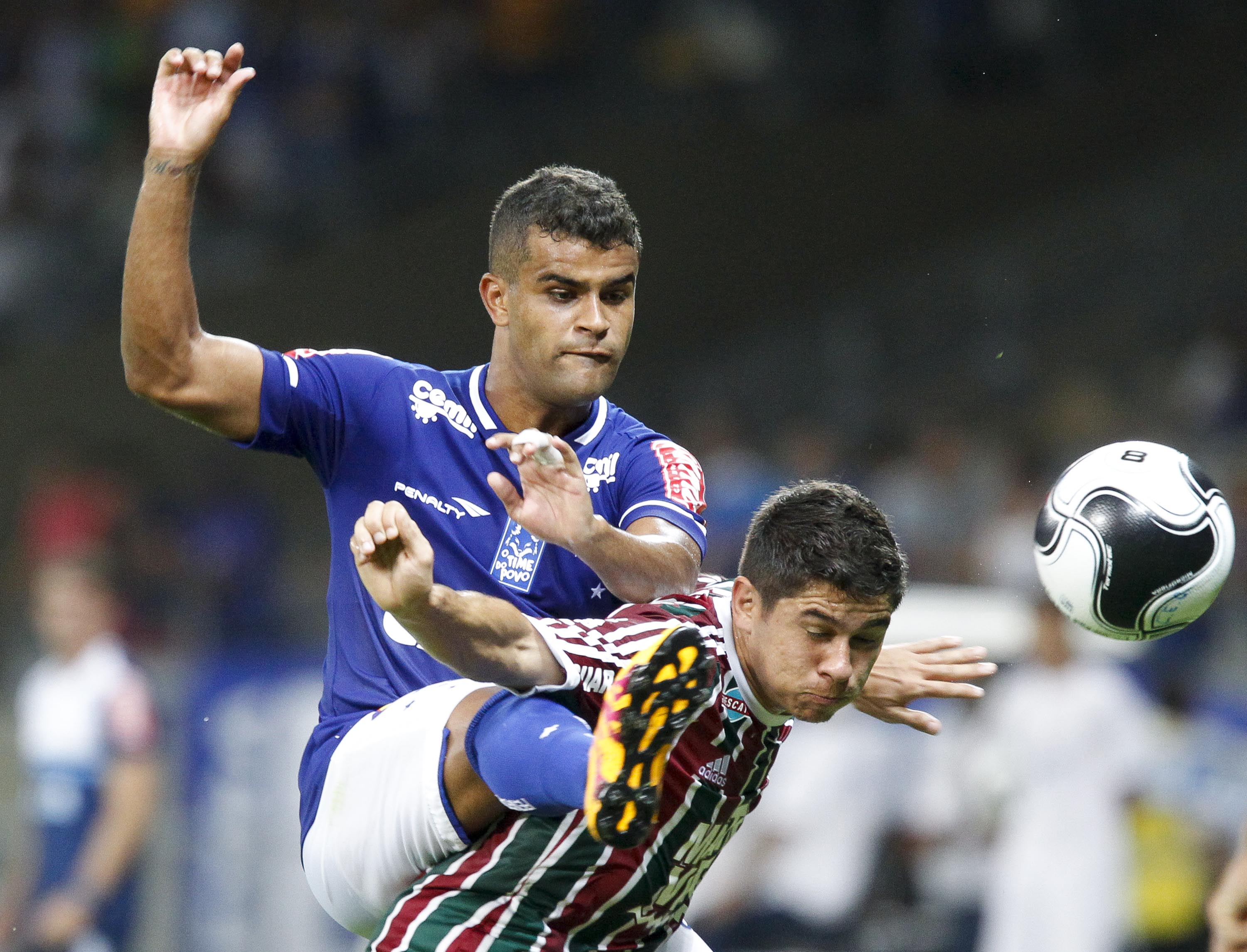 Dupla função: Alisson é o 2º maior “ladrão de bolas” do Cruzeiro em ...
