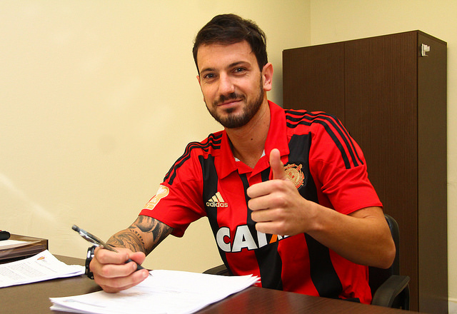 Sport regulariza Clayton e pode escalar o meia na Copa do Nordeste ...