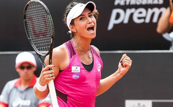 Paula Gonçalves bate russa e vai à semifinal de torneio WTA pela 1ª vez ...