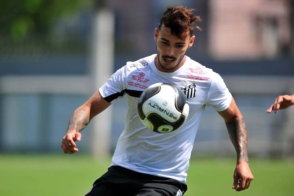 Confira fotos do lateral santista Zeca - Gazeta Esportiva