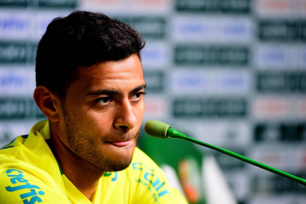 Feliz por estreia com assistências, Cleiton Xavier quer série de ...