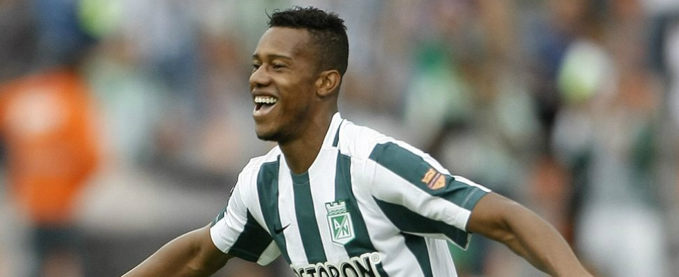 Copete é aprovado nos exames e assina por quatro anos com o Santos ...