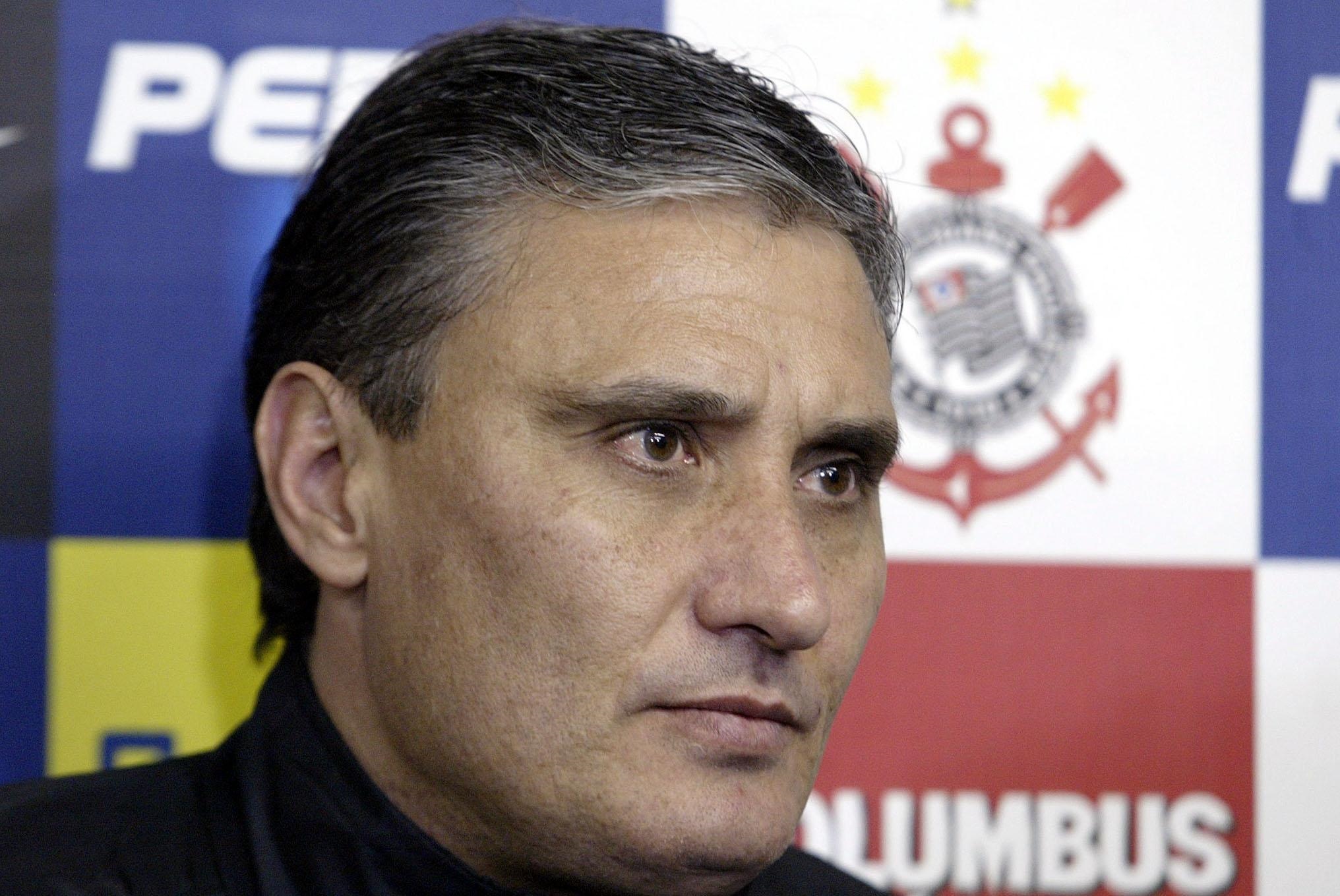 Tite completa 57 anos: veja fotos da carreira - Gazeta Esportiva