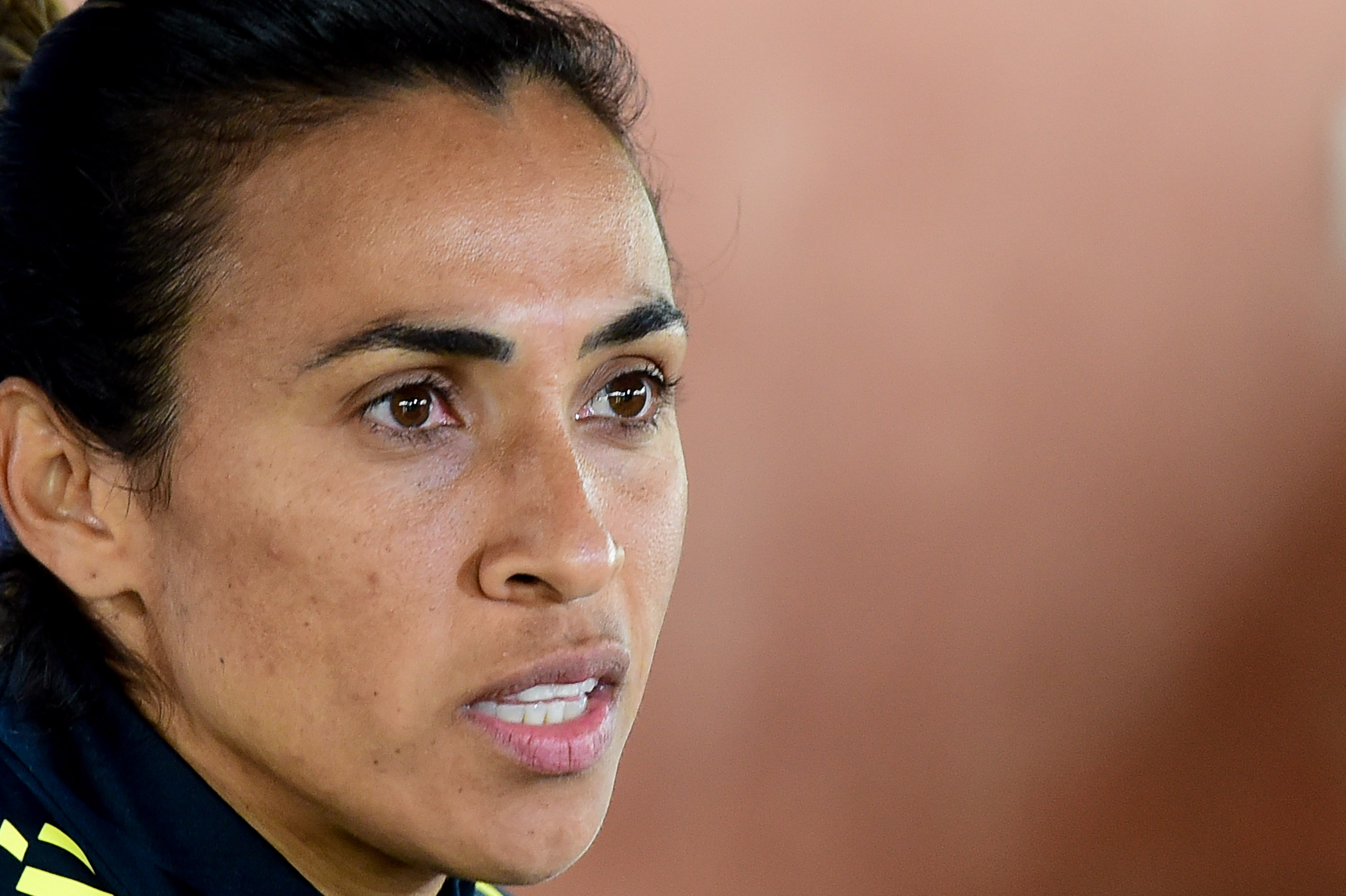Por medalha, Marta aconselha Neymar a dividir responsabilidades na ...