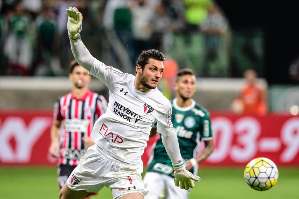 Denis e Chavez escapam de crise e se tornam esperanças no São Paulo ...