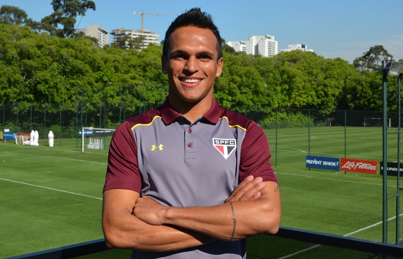 Robson aparece no BID e já pode estrear com a camisa do São Paulo ...