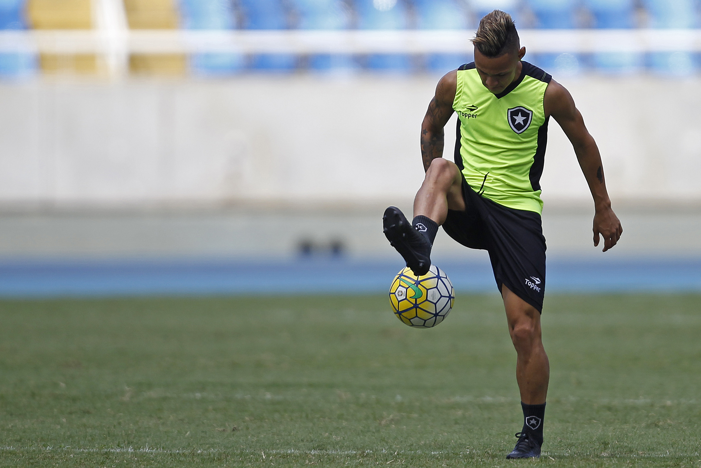 Veja as fotos do treino do Botafogo no Engenhão - Gazeta Esportiva