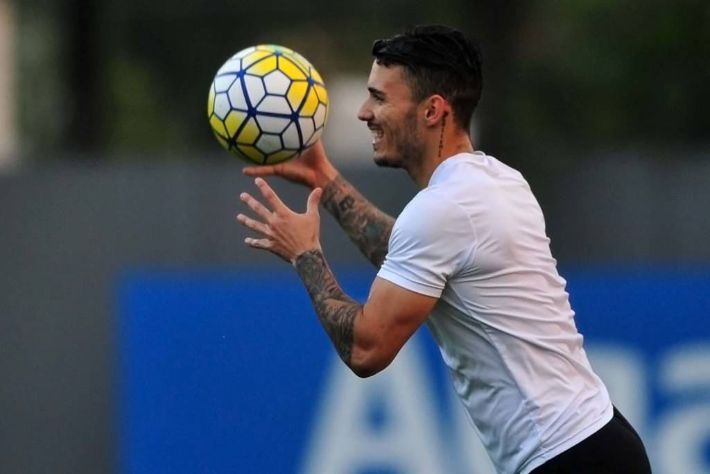 Zeca se diz motivado com torcida contra e vê Santos acima do São Paulo ...